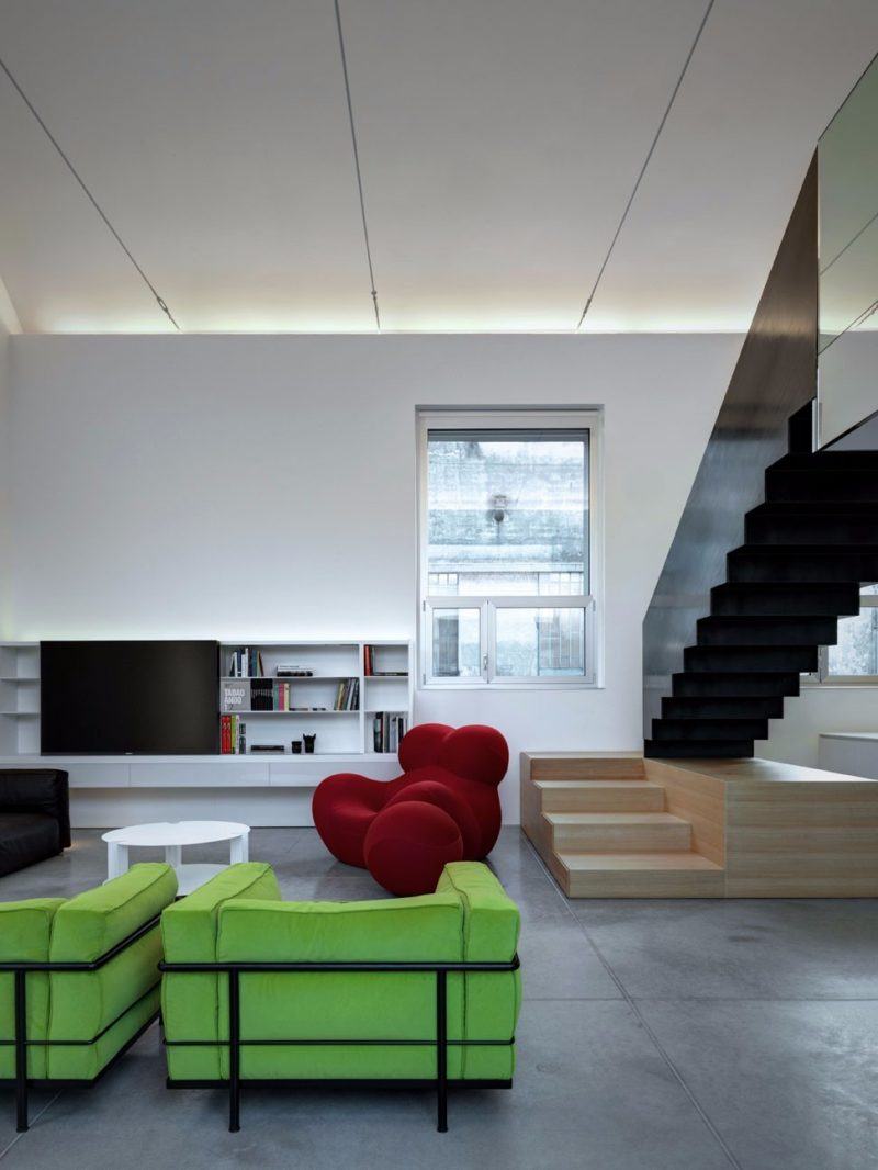 Sala com Escada: 60 Ideias, Fotos e Referências Incríveis