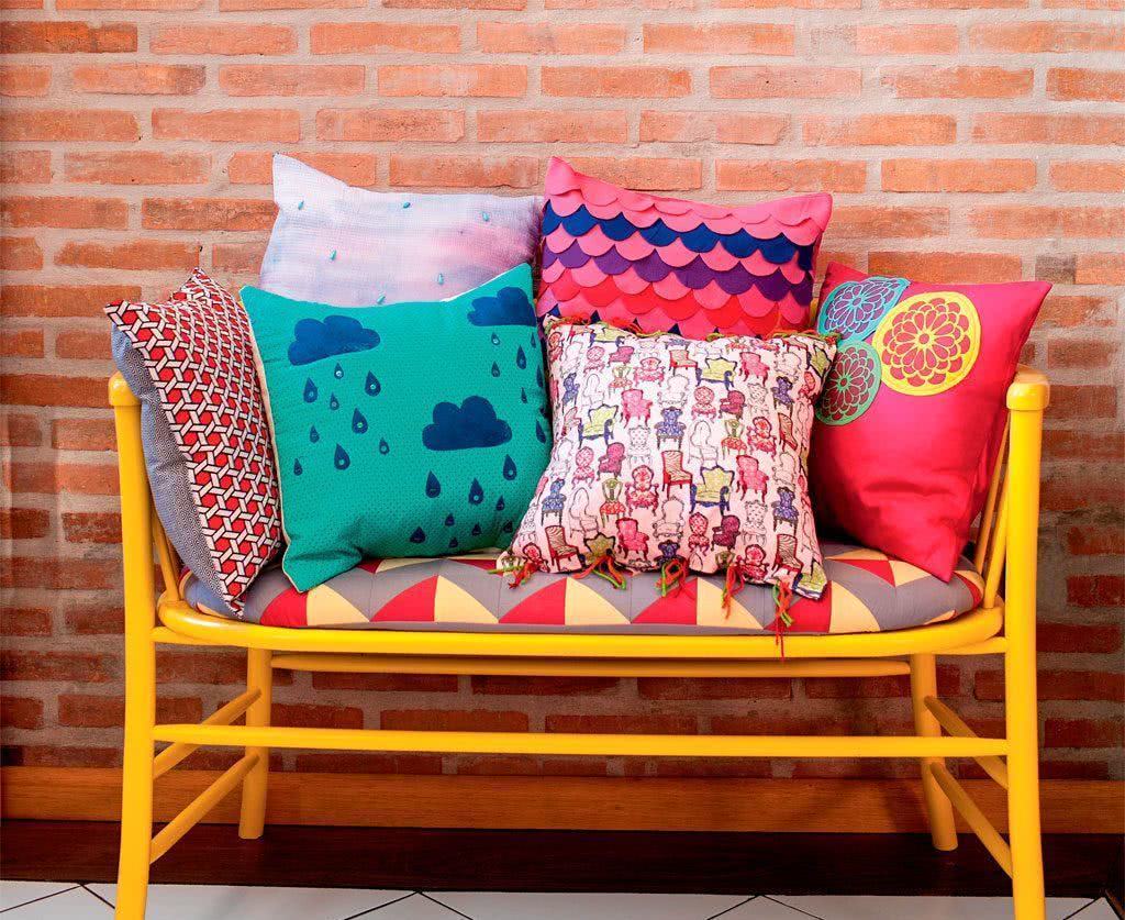 Almofadas Coloridas: Veja 60+ Modelos e Fotos Lindas!