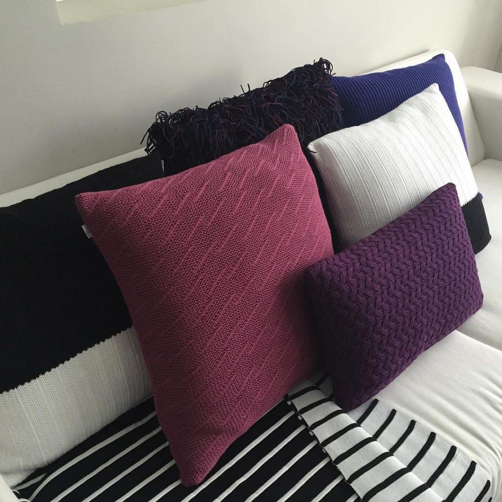 Almofadas Coloridas: Veja 60+ Modelos e Fotos Lindas!