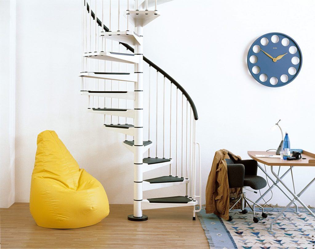 Escada Caracol: 75 Modelos, Fotos e Dicas Essenciais. Confira!