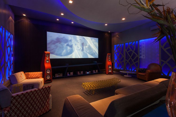 Sala de TV Moderna: 60 Projetos Incríveis com Dicas Profissionais