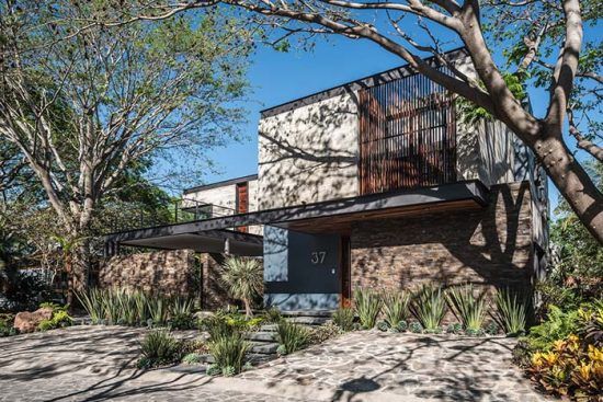 Fachadas de Casas Com Pedras: 60 Modelos, Ideias e Projetos