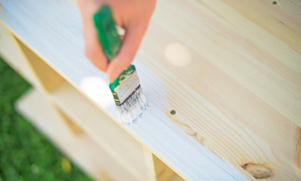 Como Pintar Móveis de Madeira Passo a Passo