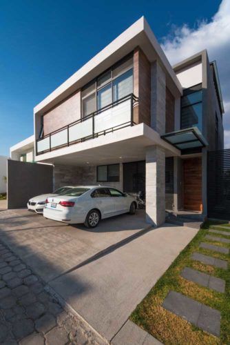 Platibanda: O que é, Para que Serve, Diferença entre Beiral e Fotos