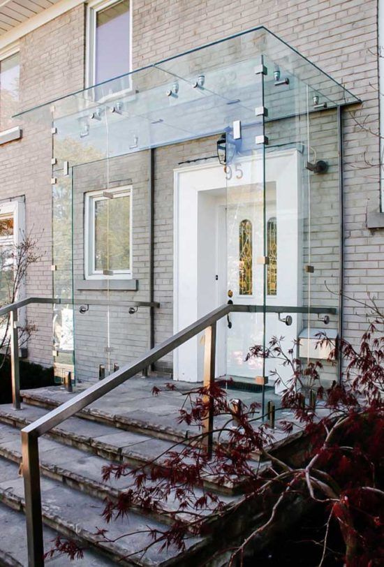 Muro de Vidro: O que é? Vantagens e Fotos Inspiradoras