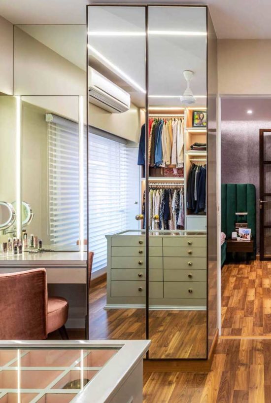 Guarda-Roupa Com Espelho: Vantagens, Como Escolher e Fotos Inspiradoras