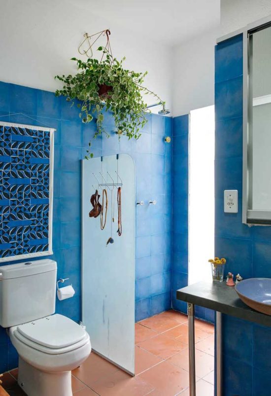 Tinta Para Azulejo: Tipos, Como Pintar e Repaginar a Decoração