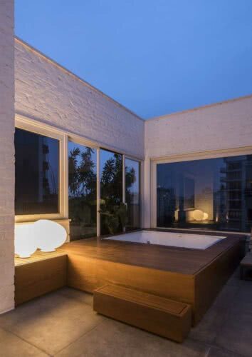 Jacuzzi: O que é? Benefícios, Vantagens, Dicas e Fotos Incríveis