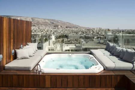 Jacuzzi: O que é? Benefícios, Vantagens, Dicas e Fotos Incríveis