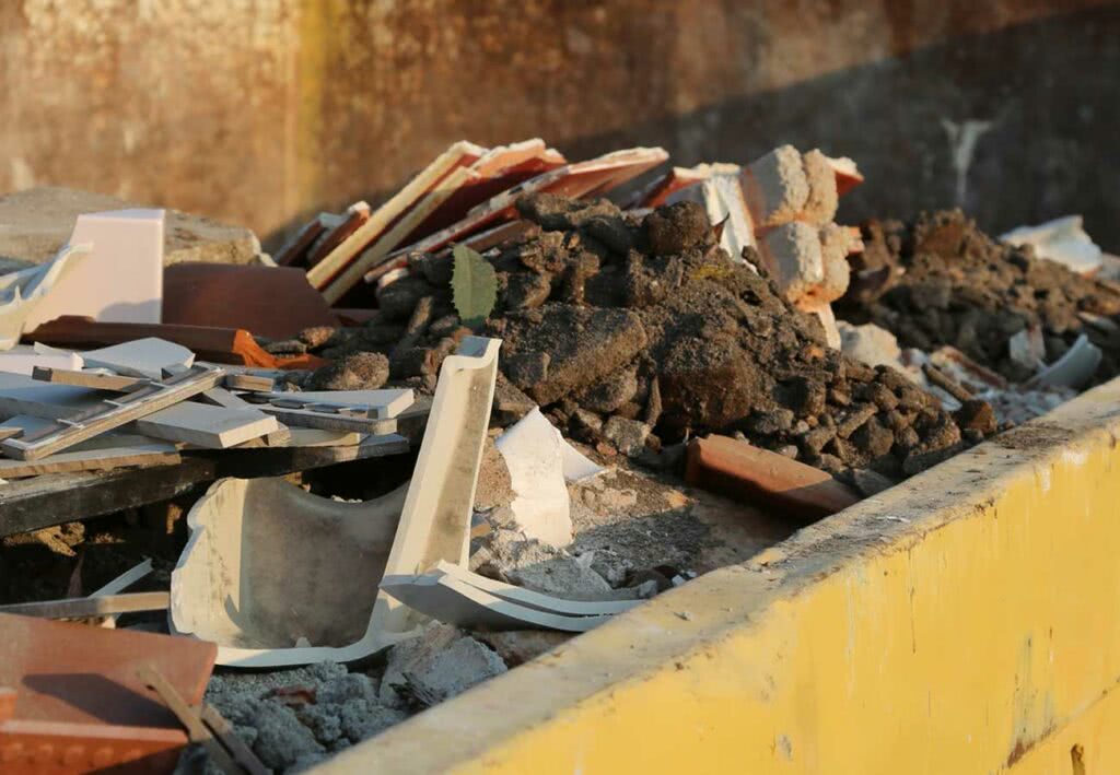 Descarte de Entulho: Importância do Descarte Correto e Como Reduzir