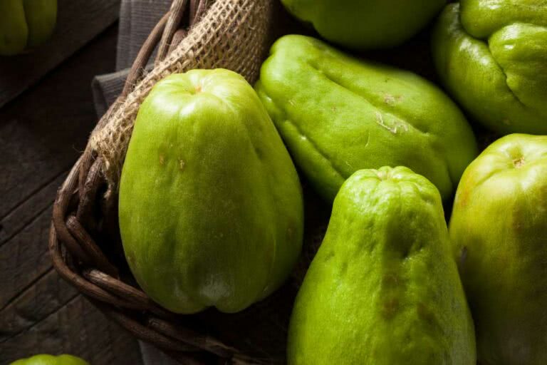 Como Cozinhar Chuchu: Como Escolher e Dicas Para Preparar