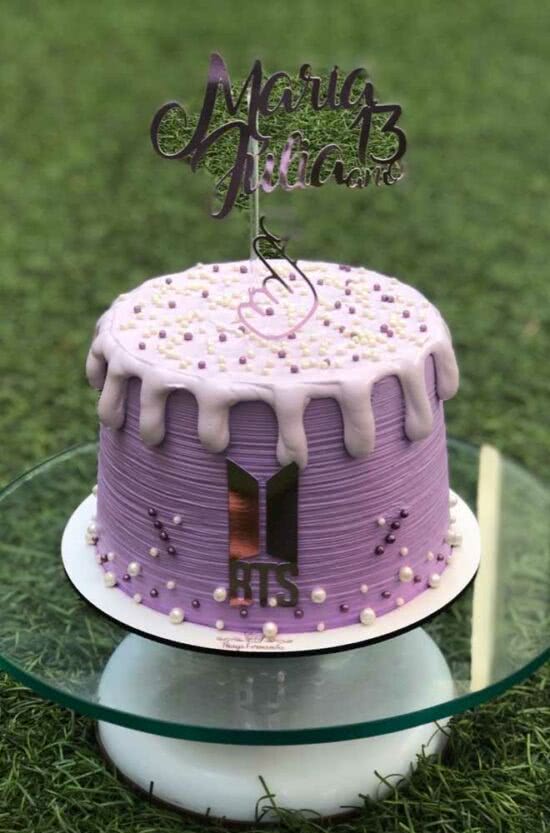 Bolo BTS: Tipos, Dicas e Fotos para Preparar o seu no Estilo da Banda