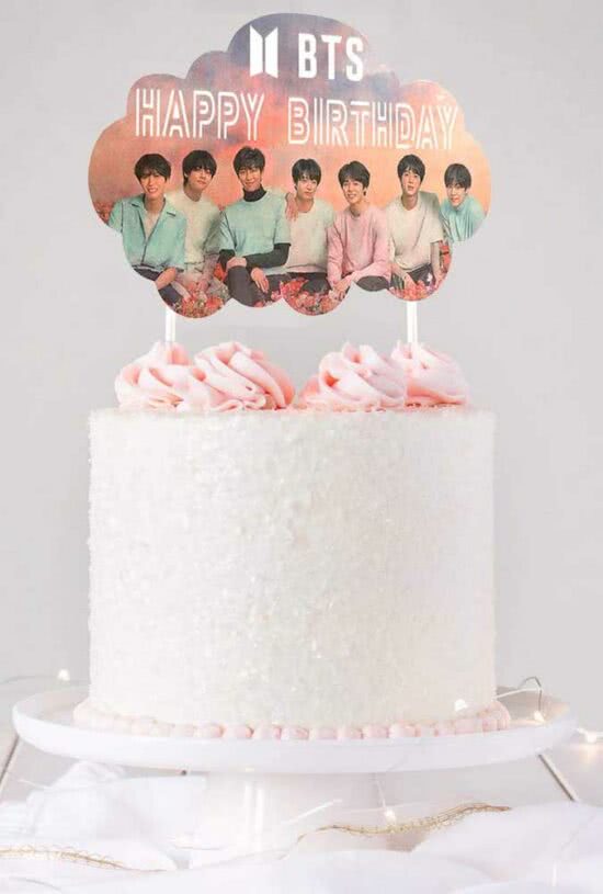 Bolo BTS: Tipos, Dicas e Fotos para Preparar o seu no Estilo da Banda