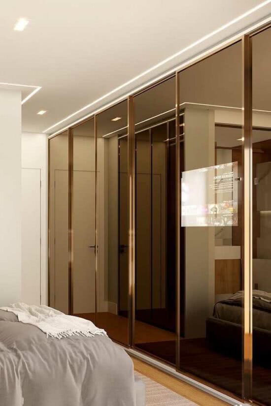 55 TVs Embutidas em Vidros, Espelhos e Portas Decoradas