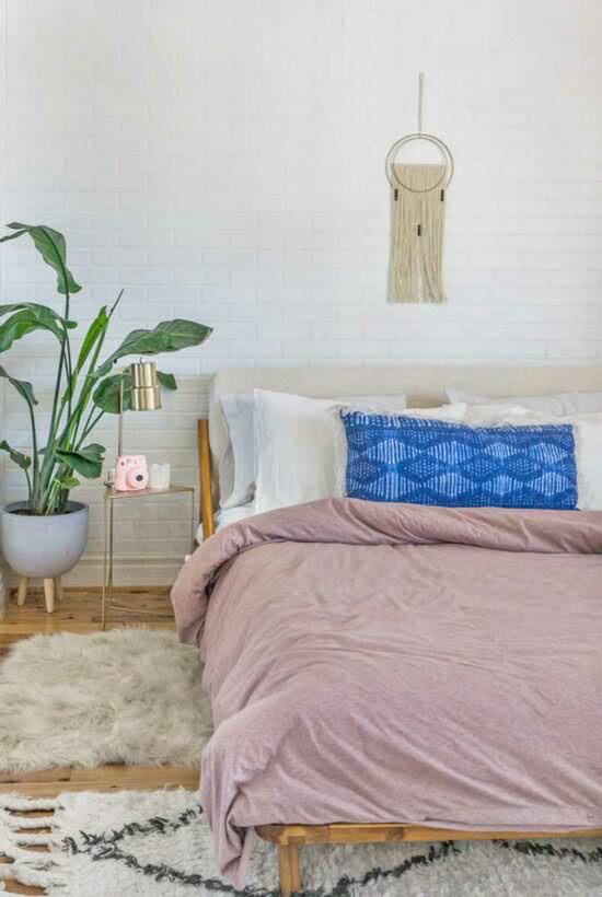 Mesa Triangular: 51 Modelos Lindos para Decorar Ambientes