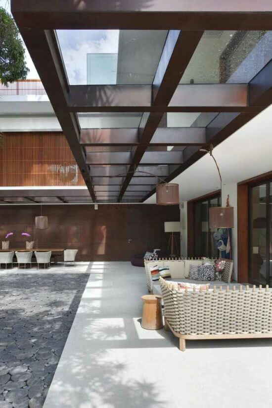 Pergolado de Vidro: O que é, Vantagens, Dicas e Fotos para se Inspirar