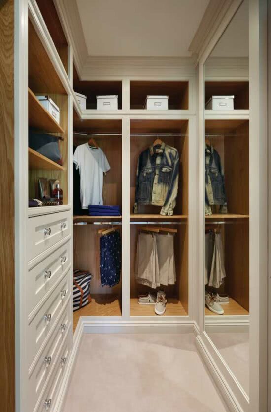Guarda-Roupa de Canto: Vantagens, Dicas e Fotos para Escolher o Seu