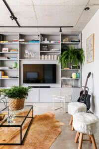 TV na Parede: Como colocar, Tipos de suporte e Fotos para se inspirar