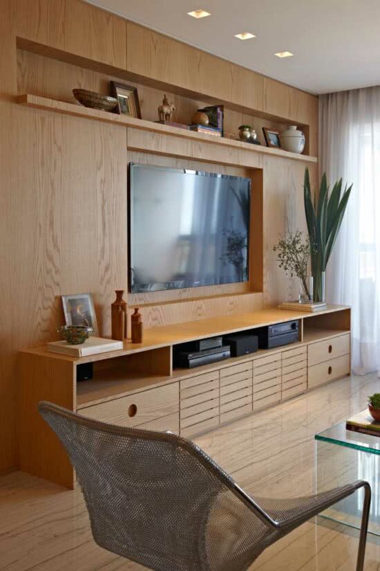 TV na Parede: Como colocar, Tipos de suporte e Fotos para se inspirar