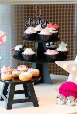 Festa Tik Tok: 50 Ideias e Fotos lindas para Decorar com o Tema