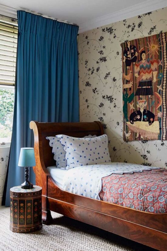 Móveis Antigos: Como Garimpar, Restaurar e 50 Ideias na Décor