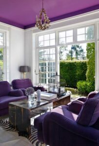Cor Violeta: Significado, Dicas de Combinações e Fotos para se Inspirar