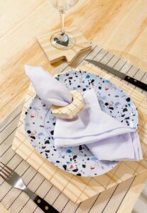 Sousplat de MDF: dicas para decorar, personalizar e ideias incríveis