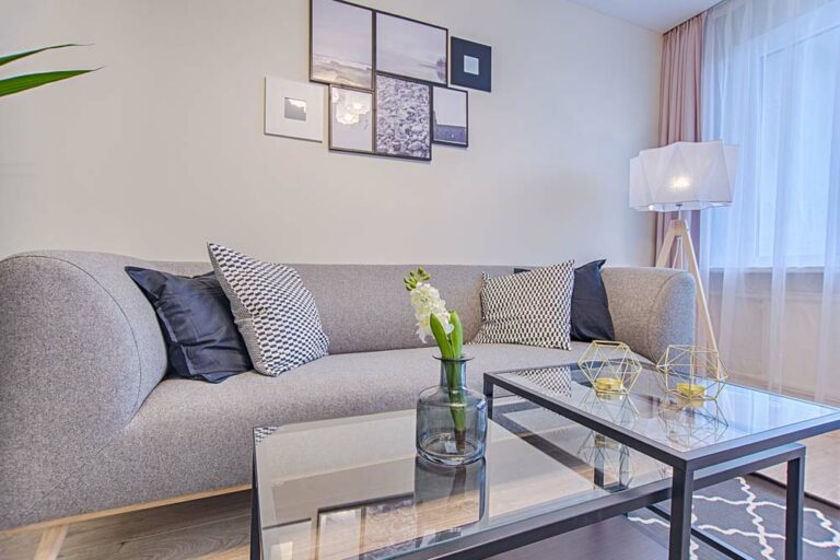 Sala Simples: 65 Ideias para a Decoração mais Bonita e Barata