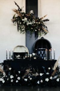 Casamento Gótico: O que é, Dicas para Montar e 55 Fotos