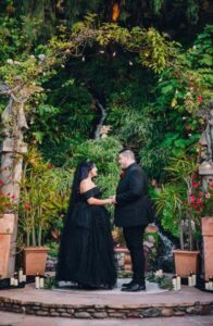 Casamento Gótico: O que é, Dicas para Montar e 55 Fotos