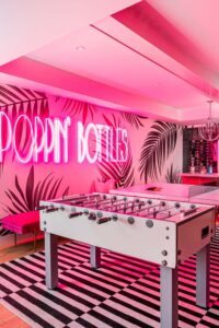 Rosa Choque: Como Usar a Cor na Decoração e 50 Fotos