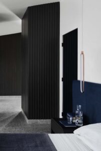 Cores Escuras: Como Usar na Decoração e 55 Ambientes Incríveis