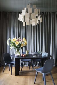 Cores Escuras: Como Usar na Decoração e 55 Ambientes Incríveis